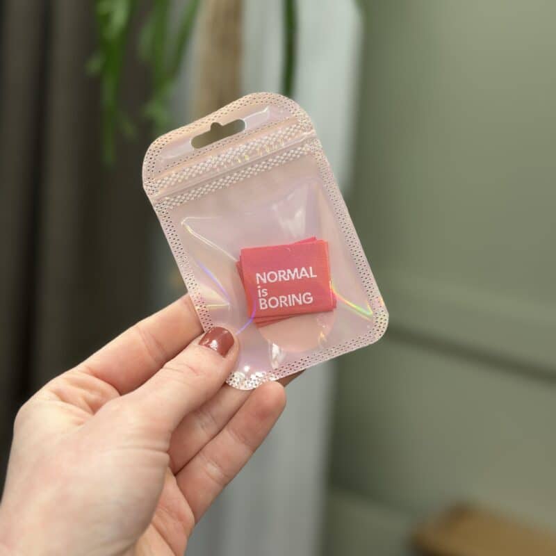 CreJanneke - Normal is boring labels roze (3 stuks) | Van Schie ...